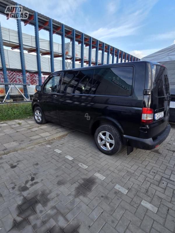 Black Volkswagen Caravelle 2007 in Siauliai, with an engine capacity of 2.50 L and mileage of 400 thousand km for 2990 €, photo 4 on AUTOMOTO.COM.LV