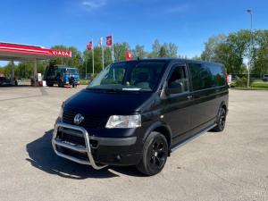 Melns Volkswagen Caravelle 2007 Rīga, ar dzinēja tilpumu 2.50 L un nobraukumu 0 tūkst. km par 9100 €, foto  vietnē AUTOMOTO.COM.LV