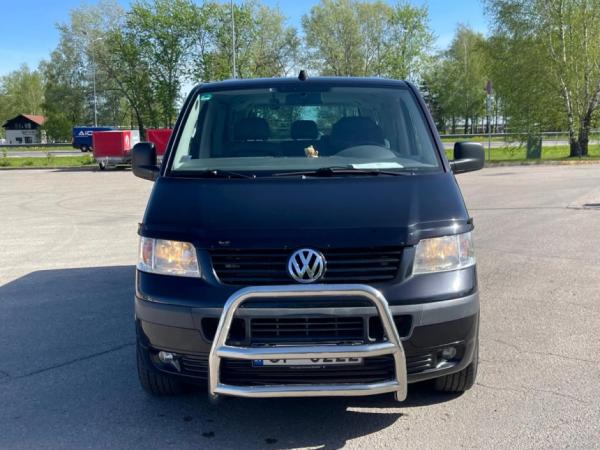 Black Volkswagen Caravelle 2007 in Riga, with an engine capacity of 2.50 L and mileage of 0 thousand km for 9100 €, photo 2 on AUTOMOTO.COM.LV