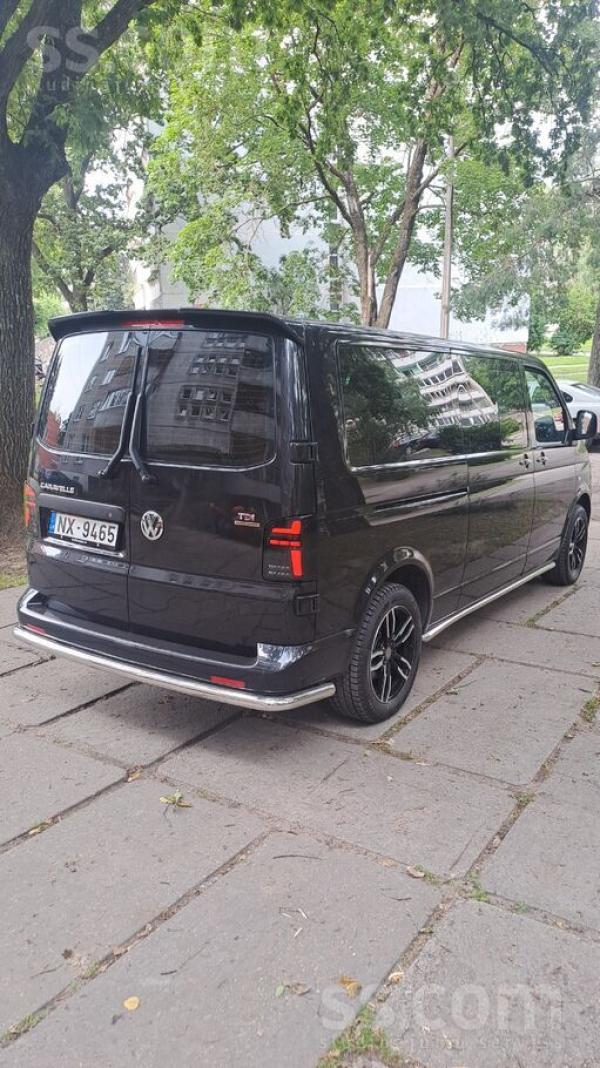 Melns Volkswagen Caravelle 2009 Rīga, ar dzinēja tilpumu 2.50 L un nobraukumu 161 tūkst. km par 12700 €, foto 2 vietnē AUTOMOTO.COM.LV