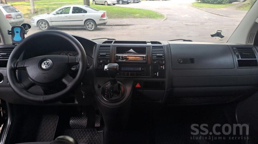 Melns Volkswagen Caravelle 2009 Rīga, ar dzinēja tilpumu 2.50 L un nobraukumu 161 tūkst. km par 12700 €, foto 6 vietnē AUTOMOTO.COM.LV