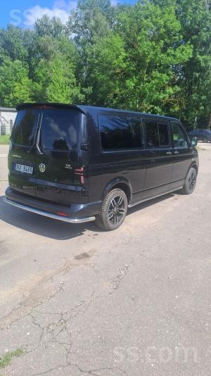 Melns Volkswagen Caravelle 2009 Rīga, ar dzinēja tilpumu 2.50 L un nobraukumu 161 tūkst. km par 12700 €, foto 8 vietnē AUTOMOTO.COM.LV