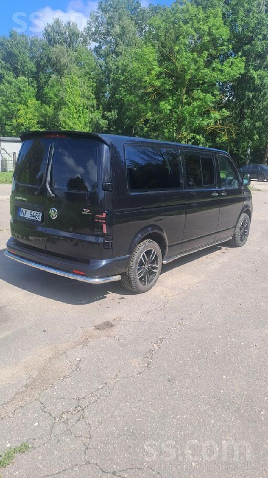 Melns Volkswagen Caravelle 2009 Rīga, ar dzinēja tilpumu 2.50 L un nobraukumu 161 tūkst. km par 12700 €, foto 8 vietnē AUTOMOTO.COM.LV