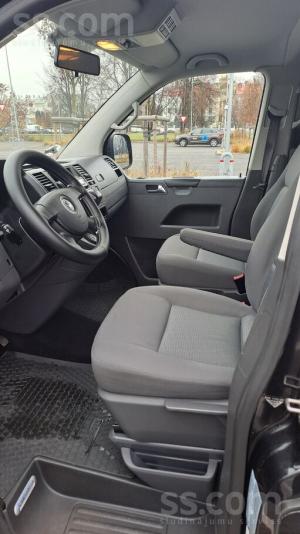 Melns Volkswagen Caravelle 2009 Rīga, ar dzinēja tilpumu 2.50 L un nobraukumu 161 tūkst. km par 12700 €, foto 18 vietnē AUTOMOTO.COM.LV