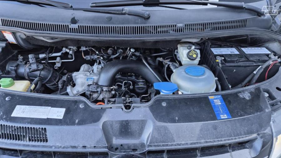 Melns Volkswagen Caravelle 2012 Šauļi, ar dzinēja tilpumu 2.00 L un nobraukumu 266 tūkst. km par 12900 €, foto 8 vietnē AUTOMOTO.COM.LV