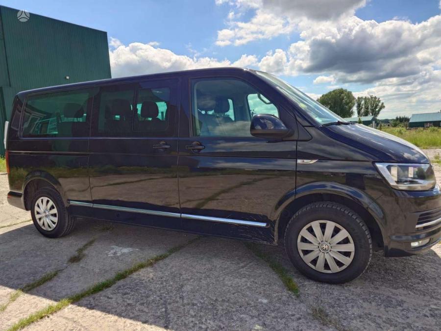 Melns Volkswagen Caravelle 2019 Tauragė, ar dzinēja tilpumu 1.97 L un nobraukumu 324 tūkst. km par 17500 €, foto 4 vietnē AUTOMOTO.COM.LV