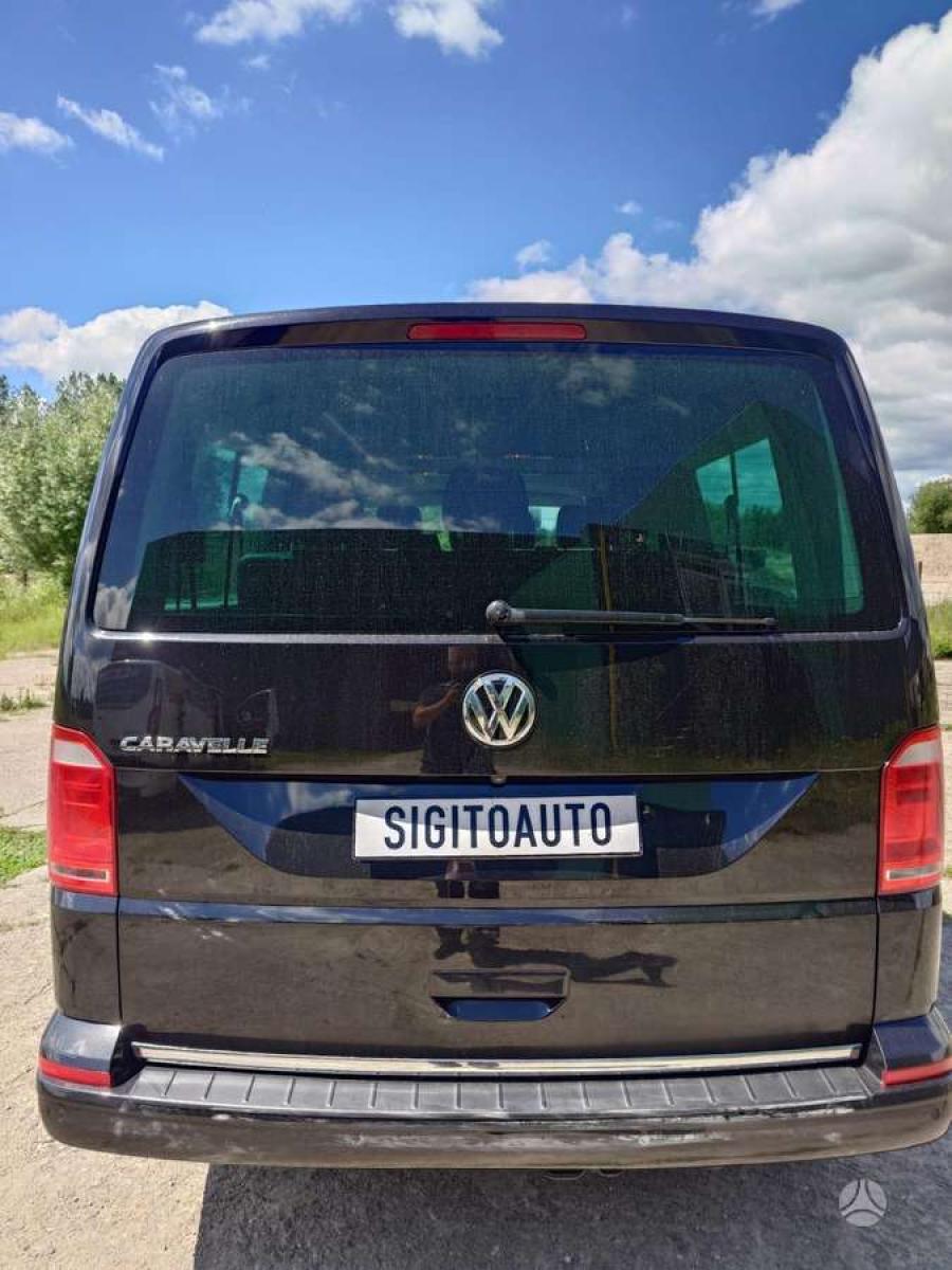Melns Volkswagen Caravelle 2019 Tauragė, ar dzinēja tilpumu 1.97 L un nobraukumu 324 tūkst. km par 17500 €, foto 8 vietnē AUTOMOTO.COM.LV