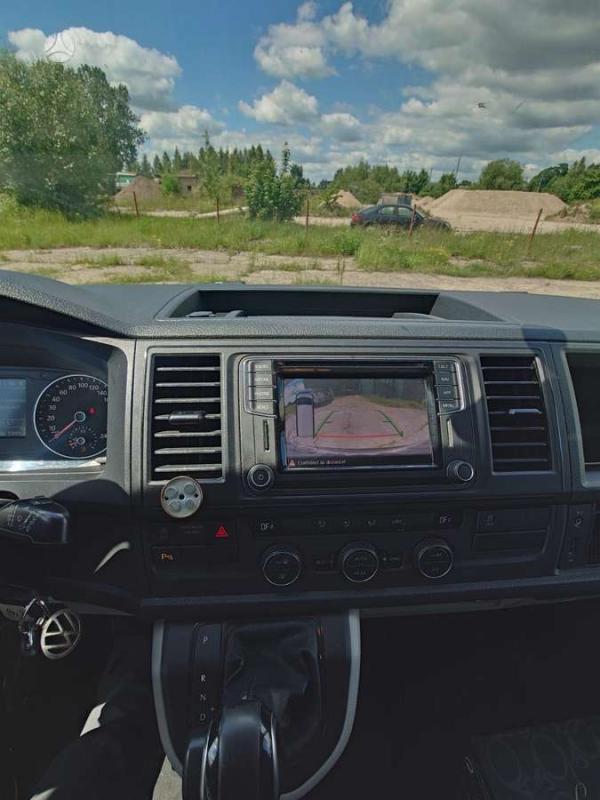 Melns Volkswagen Caravelle 2019 Tauragė, ar dzinēja tilpumu 1.97 L un nobraukumu 324 tūkst. km par 17500 €, foto 10 vietnē AUTOMOTO.COM.LV