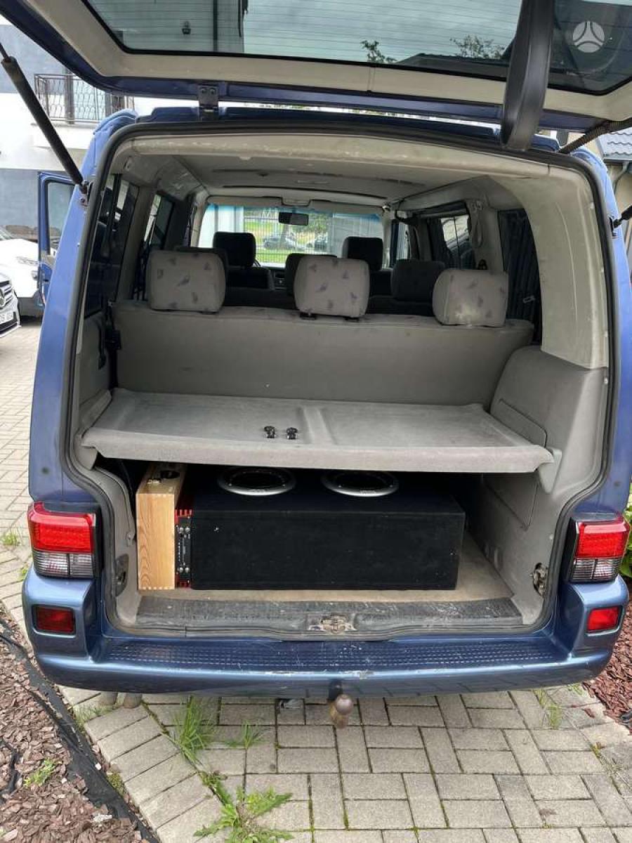 Zils Volkswagen Caravelle 1997 Šauļi, ar dzinēja tilpumu 2.50 L un nobraukumu 430 tūkst. km par 3700 €, foto 8 vietnē AUTOMOTO.COM.LV