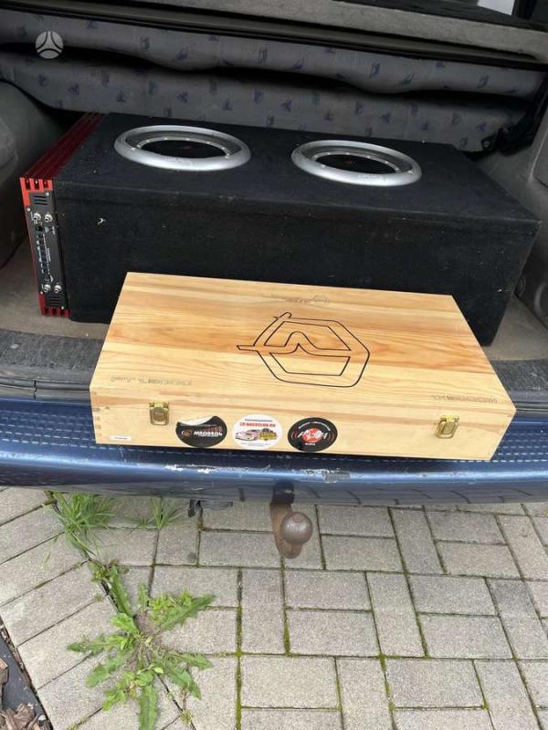 Zils Volkswagen Caravelle 1997 Šauļi, ar dzinēja tilpumu 2.50 L un nobraukumu 430 tūkst. km par 3700 €, foto 9 vietnē AUTOMOTO.COM.LV