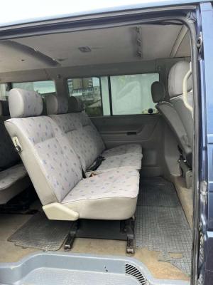Zils Volkswagen Caravelle 1997 Šauļi, ar dzinēja tilpumu 2.50 L un nobraukumu 430 tūkst. km par 3700 €, foto 12 vietnē AUTOMOTO.COM.LV