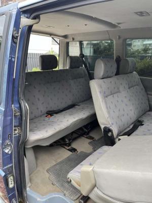 Zils Volkswagen Caravelle 1997 Šauļi, ar dzinēja tilpumu 2.50 L un nobraukumu 430 tūkst. km par 3700 €, foto 14 vietnē AUTOMOTO.COM.LV