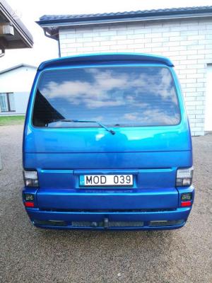 Zils Volkswagen Caravelle 1999 Kauņa, ar dzinēja tilpumu 2.50 L un nobraukumu 383 tūkst. km par 5000 €, foto 12 vietnē AUTOMOTO.COM.LV