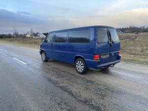 Blue Volkswagen Caravelle 2002 in Panevezys, with an engine capacity of 2.50 L and mileage of 287 thousand km for 4600 €, photo 7 on AUTOMOTO.COM.LV