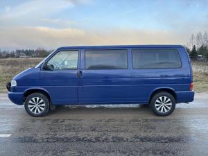 Blue Volkswagen Caravelle 2002 in Panevezys, with an engine capacity of 2.50 L and mileage of 287 thousand km for 4600 €, photo 8 on AUTOMOTO.COM.LV