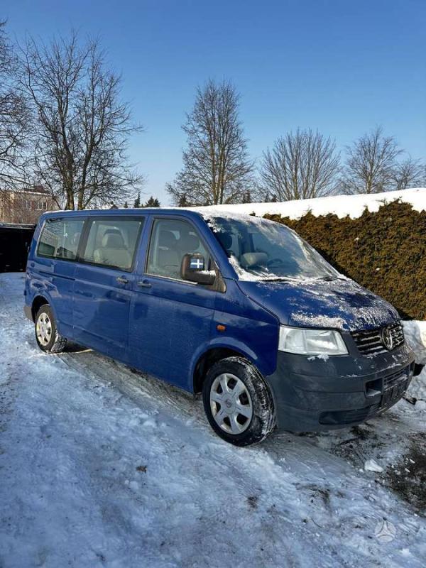 Zils Volkswagen Caravelle 2006 Tauragė, ar dzinēja tilpumu 2.00 L un nobraukumu 285 tūkst. km par 4750 €, foto 1 vietnē AUTOMOTO.COM.LV
