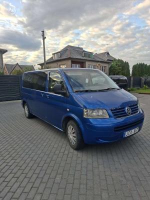 Zils Volkswagen Caravelle 2008 Šilalė, ar dzinēja tilpumu 2.50 L un nobraukumu 423 tūkst. km par 2200 €, foto  vietnē AUTOMOTO.COM.LV