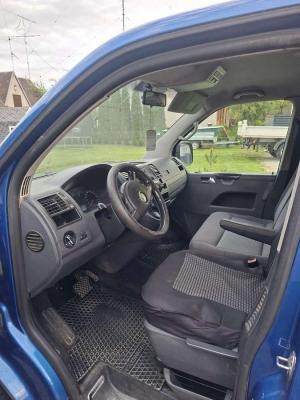 Zils Volkswagen Caravelle 2008 Šilalė, ar dzinēja tilpumu 2.50 L un nobraukumu 423 tūkst. km par 2200 €, foto 6 vietnē AUTOMOTO.COM.LV