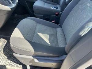 Zils Volkswagen Caravelle 2010 Šauļi, ar dzinēja tilpumu 2.00 L un nobraukumu 510 tūkst. km par 5350 €, foto 8 vietnē AUTOMOTO.COM.LV