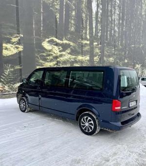 Blue Volkswagen Caravelle 2011 in Kaunas, with an engine capacity of 0.00 L and mileage of 236 thousand km for 11300 €, photo 4 on AUTOMOTO.COM.LV