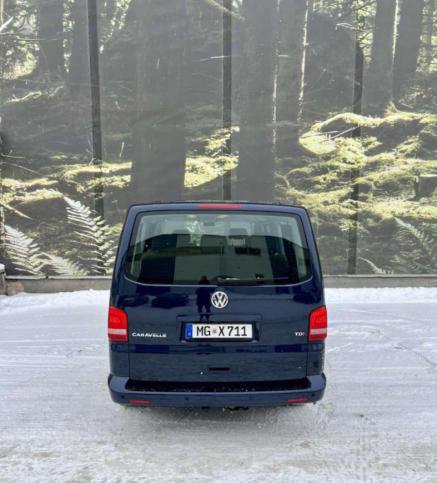 Blue Volkswagen Caravelle 2011 in Kaunas, with an engine capacity of 0.00 L and mileage of 236 thousand km for 11300 €, photo 5 on AUTOMOTO.COM.LV