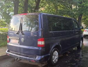 Zils Volkswagen Caravelle 2011 Viļņa, ar dzinēja tilpumu 2.00 L un nobraukumu 190 tūkst. km par 3800 €, foto 8 vietnē AUTOMOTO.COM.LV
