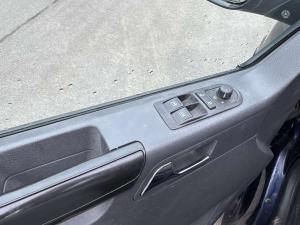Zils Volkswagen Caravelle 2013 Daugavpils, ar dzinēja tilpumu 2.00 L un nobraukumu 499 tūkst. km par 9100 €, foto 11 vietnē AUTOMOTO.COM.LV