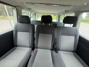 Zils Volkswagen Caravelle 2013 Daugavpils, ar dzinēja tilpumu 2.00 L un nobraukumu 499 tūkst. km par 9100 €, foto 18 vietnē AUTOMOTO.COM.LV