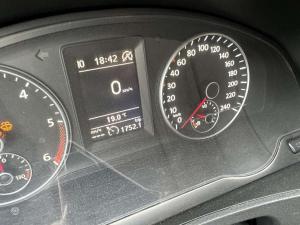 Zils Volkswagen Caravelle 2013 Daugavpils, ar dzinēja tilpumu 2.00 L un nobraukumu 499 tūkst. km par 9100 €, foto 29 vietnē AUTOMOTO.COM.LV