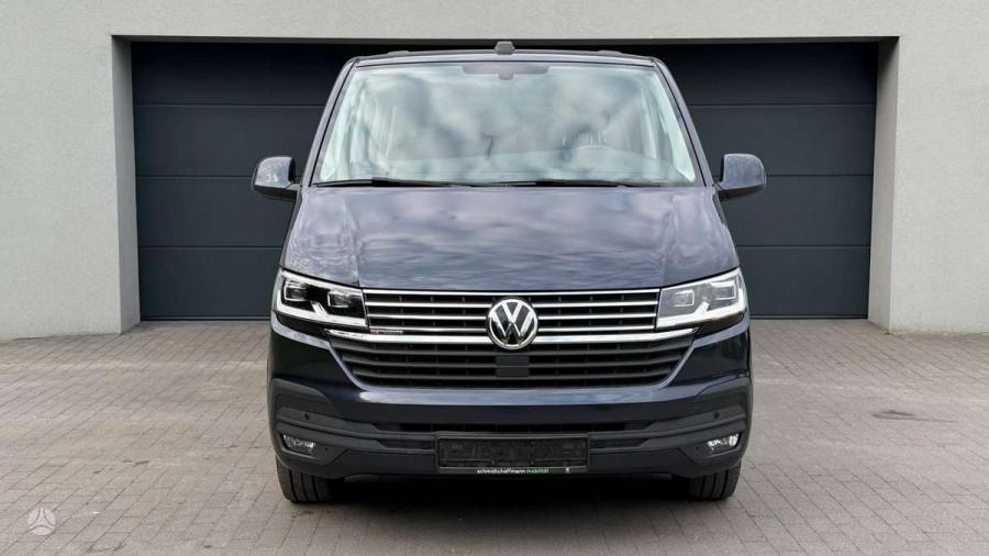 Blue Volkswagen Caravelle 2024 in Jonava, with an engine capacity of 1.97 L and mileage of 300 thousand km for 28500 €, photo 4 on AUTOMOTO.COM.LV