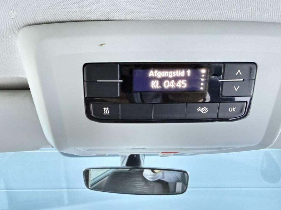 Blue Volkswagen Caravelle 2024 in Jonava, with an engine capacity of 1.97 L and mileage of 300 thousand km for 28500 €, photo 20 on AUTOMOTO.COM.LV