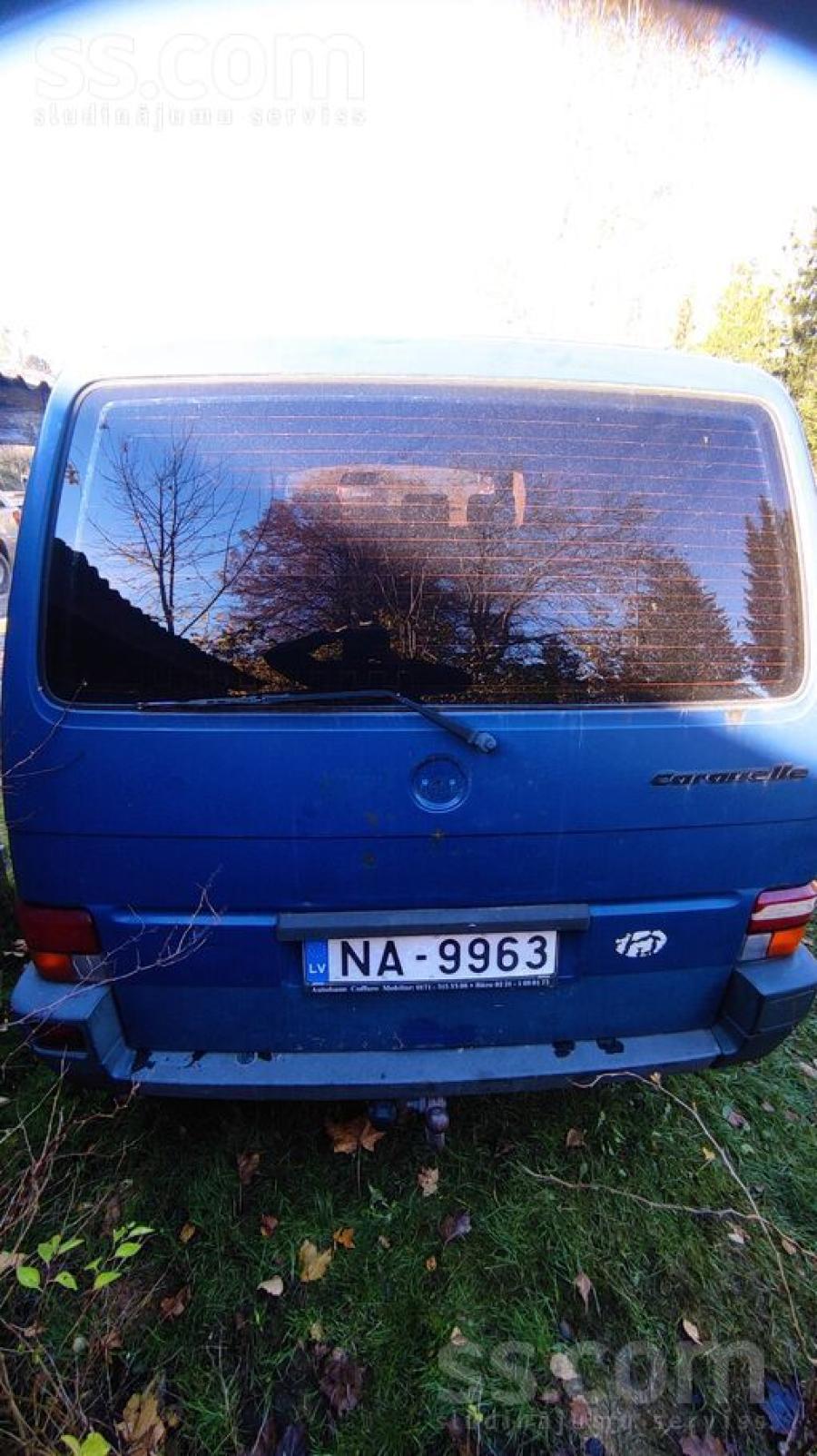 Blue Volkswagen Caravelle 1991 in Ludza, with an engine capacity of 2.40 L and mileage of 266 thousand km for 1700 €, photo 12 on AUTOMOTO.COM.LV