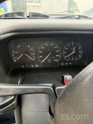 Zils Volkswagen Caravelle 1991 Daugavpils, ar dzinēja tilpumu 2.40 L un nobraukumu 363 tūkst. km par 1500 €, foto 7 vietnē AUTOMOTO.COM.LV