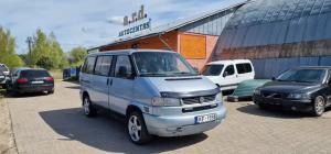Zils Volkswagen Caravelle 1996 Valmiera, ar dzinēja tilpumu 2.50 L un nobraukumu 374 tūkst. km par 1200 €, foto  vietnē AUTOMOTO.COM.LV