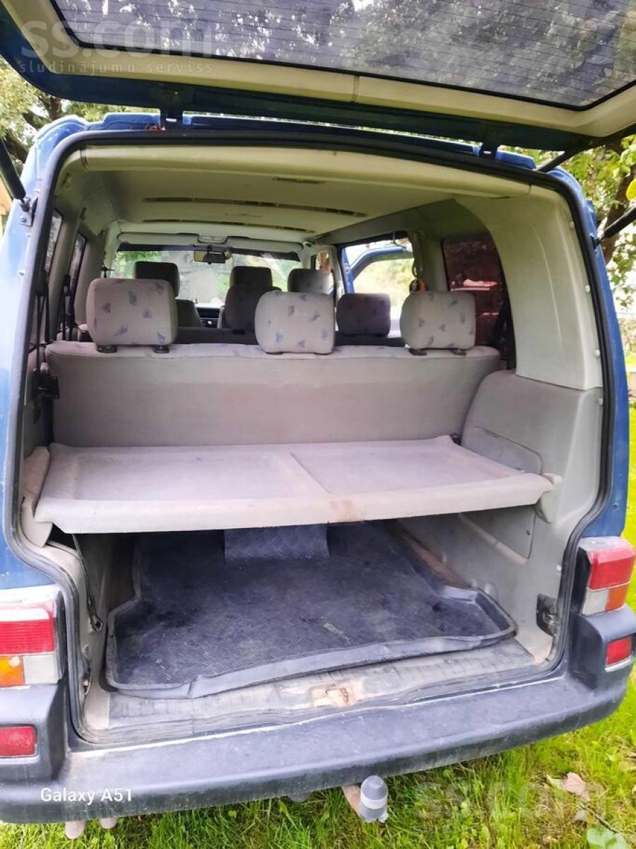 Zils Volkswagen Caravelle 1997 Tukums, ar dzinēja tilpumu 1.90 L un nobraukumu 579 tūkst. km par 3200 €, foto 7 vietnē AUTOMOTO.COM.LV