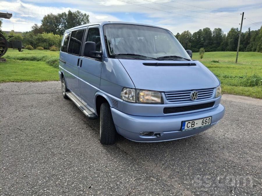 Blue Volkswagen Caravelle 1997 in Valmiera, with an engine capacity of 2.50 L and mileage of 250 thousand km for 4400 €, photo 4 on AUTOMOTO.COM.LV