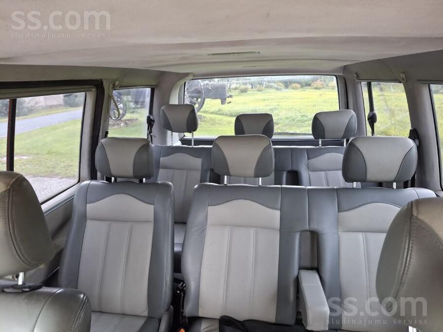 Blue Volkswagen Caravelle 1997 in Valmiera, with an engine capacity of 2.50 L and mileage of 250 thousand km for 4400 €, photo 15 on AUTOMOTO.COM.LV