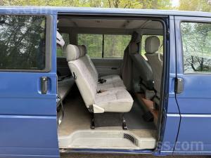 Zils Volkswagen Caravelle 1998 Bauska, ar dzinēja tilpumu 2.50 L un nobraukumu 341 tūkst. km par 4600 €, foto 9 vietnē AUTOMOTO.COM.LV