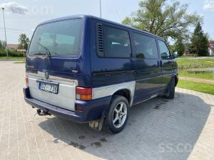 Blue Volkswagen Caravelle 1999 in Balvi, with an engine capacity of 2.50 L and mileage of 435 thousand km for 5800 €, photo 1 on AUTOMOTO.COM.LV