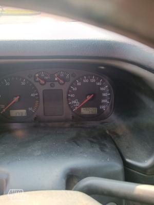 Zils Volkswagen Caravelle 1999 Pagėgiai, ar dzinēja tilpumu 2.50 L un nobraukumu 490 tūkst. km par 5900 €, foto 9 vietnē AUTOMOTO.COM.LV