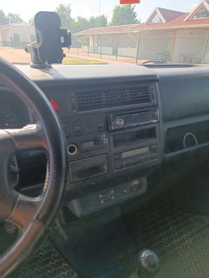 Zils Volkswagen Caravelle 1999 Pagėgiai, ar dzinēja tilpumu 2.50 L un nobraukumu 490 tūkst. km par 5900 €, foto 10 vietnē AUTOMOTO.COM.LV