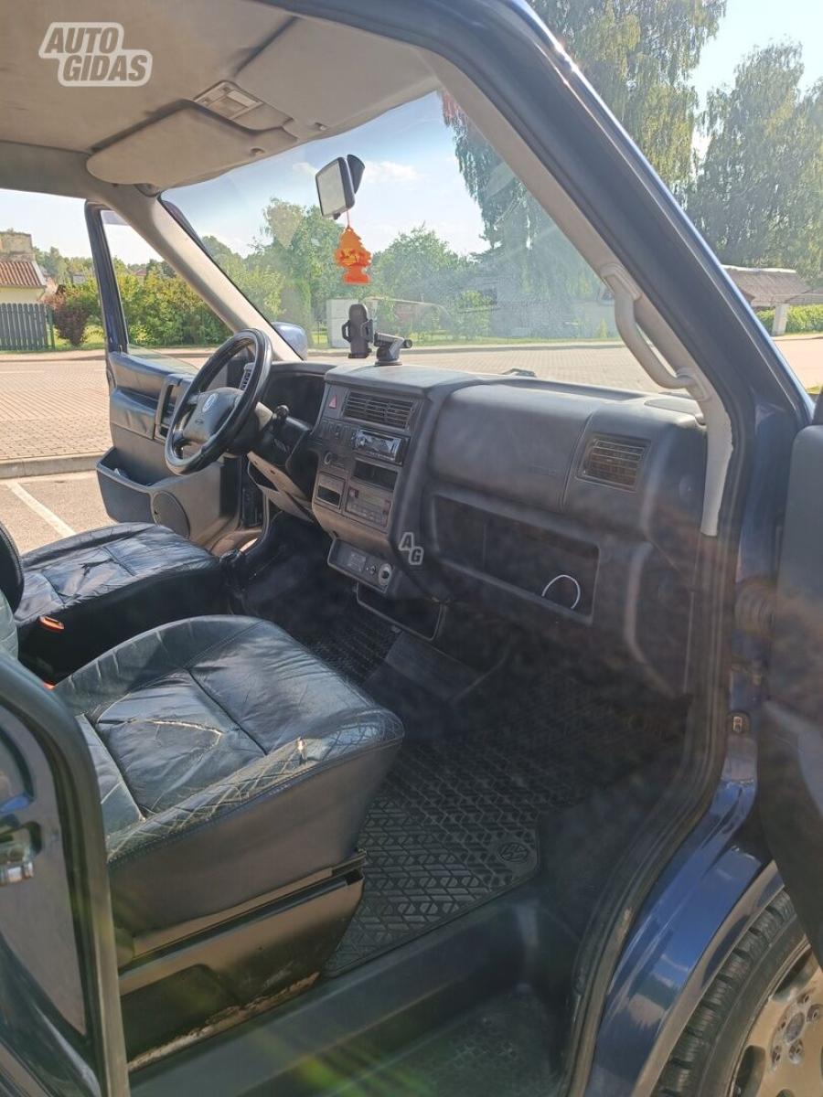 Zils Volkswagen Caravelle 1999 Pagėgiai, ar dzinēja tilpumu 2.50 L un nobraukumu 490 tūkst. km par 5900 €, foto 14 vietnē AUTOMOTO.COM.LV