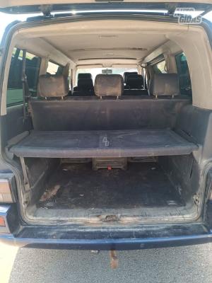 Zils Volkswagen Caravelle 1999 Pagėgiai, ar dzinēja tilpumu 2.50 L un nobraukumu 490 tūkst. km par 5900 €, foto 17 vietnē AUTOMOTO.COM.LV