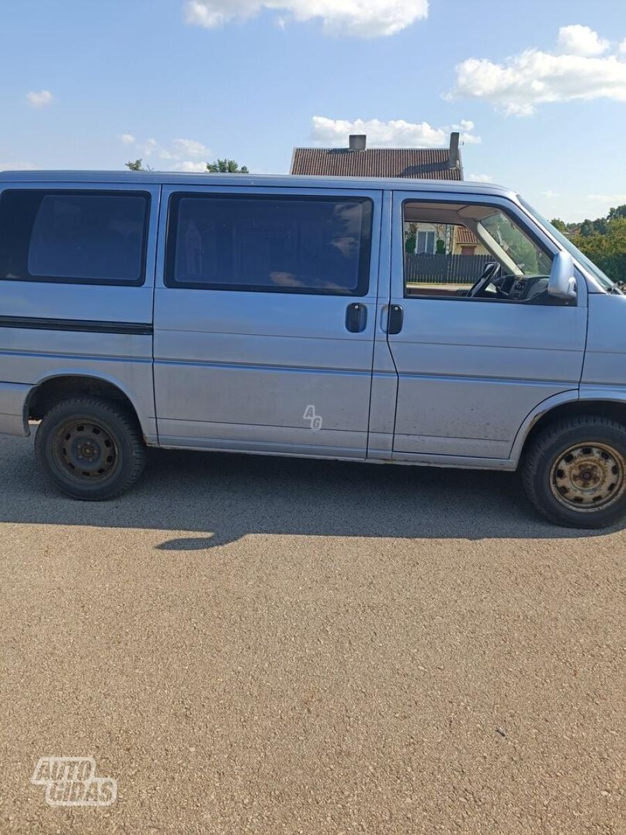 Zils Volkswagen Caravelle 1999 Pagėgiai, ar dzinēja tilpumu 2.50 L un nobraukumu 490 tūkst. km par 5900 €, foto 22 vietnē AUTOMOTO.COM.LV