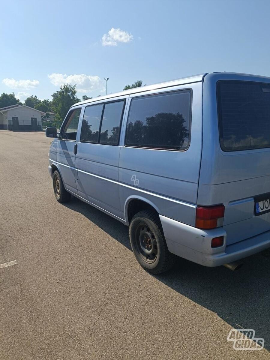 Zils Volkswagen Caravelle 1999 Pagėgiai, ar dzinēja tilpumu 2.50 L un nobraukumu 490 tūkst. km par 5900 €, foto 24 vietnē AUTOMOTO.COM.LV
