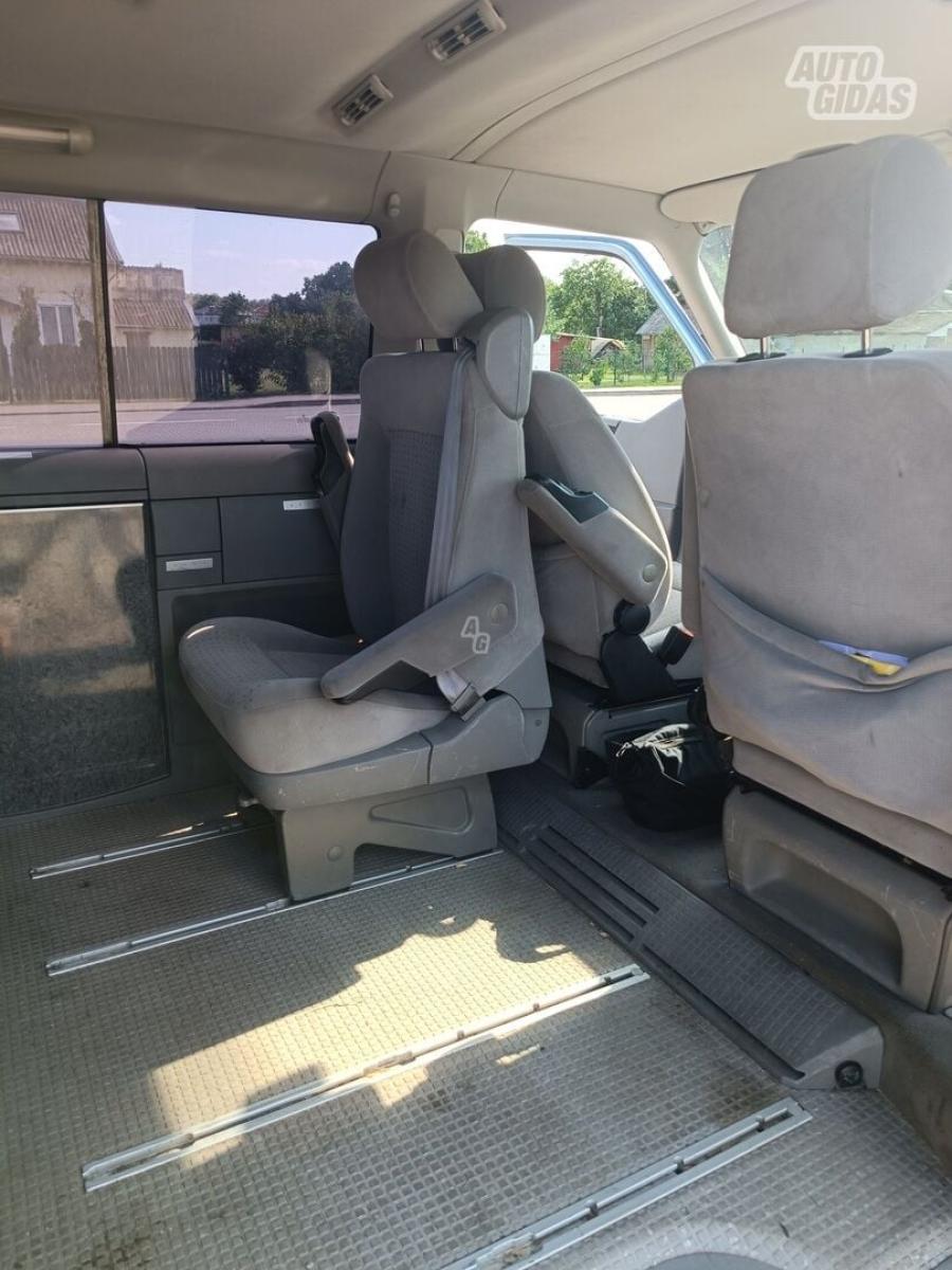 Zils Volkswagen Caravelle 1999 Pagėgiai, ar dzinēja tilpumu 2.50 L un nobraukumu 490 tūkst. km par 5900 €, foto 32 vietnē AUTOMOTO.COM.LV