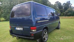 Zils Volkswagen Caravelle 1999 Aizkraukle, ar dzinēja tilpumu 2.40 L un nobraukumu 368 tūkst. km par 3200 €, foto 3 vietnē AUTOMOTO.COM.LV