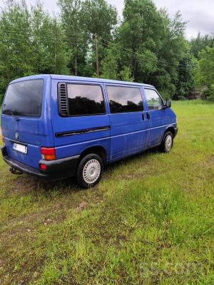 Blue Volkswagen Caravelle 2000 in Kraslava, with an engine capacity of 2.50 L and mileage of 560 thousand km for 2700 €, photo 4 on AUTOMOTO.COM.LV