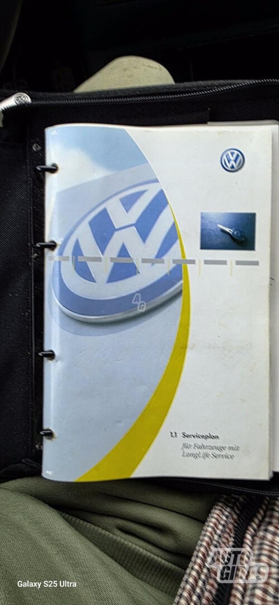Zils Volkswagen Caravelle 2002 Viļņa, ar dzinēja tilpumu 2.50 L un nobraukumu 363 tūkst. km par 8500 €, foto 1 vietnē AUTOMOTO.COM.LV