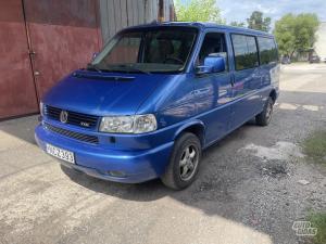 Zils Volkswagen Caravelle 2002 Varėna, ar dzinēja tilpumu 2.50 L un nobraukumu 487 tūkst. km par 6400 €, foto  vietnē AUTOMOTO.COM.LV